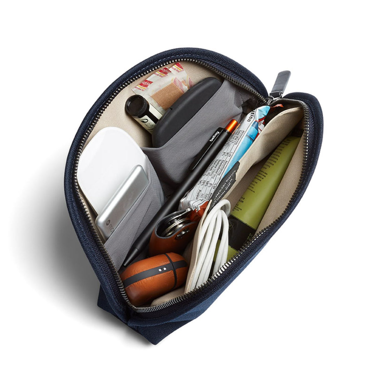 Bellroy Classic Pouch - Navy – The Planet Traveller