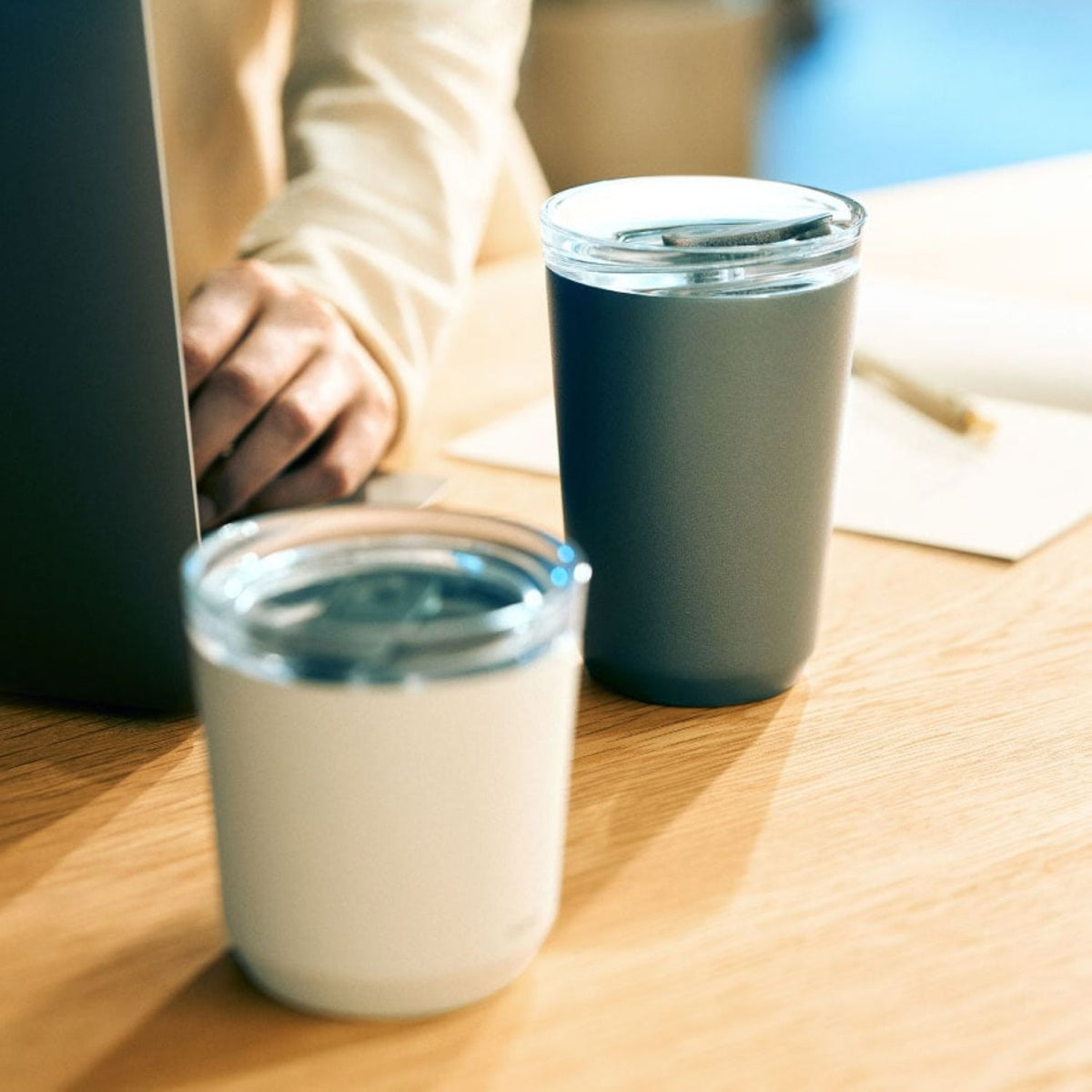 Kinto To Go Tumbler 360ML With Plug - White – The Planet Traveller