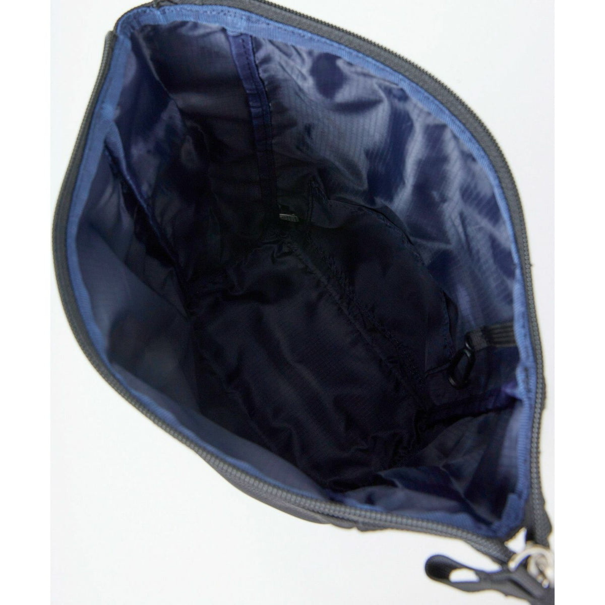 Anello Parcel Mini Shoulder Bag (Black) – The Planet Traveller