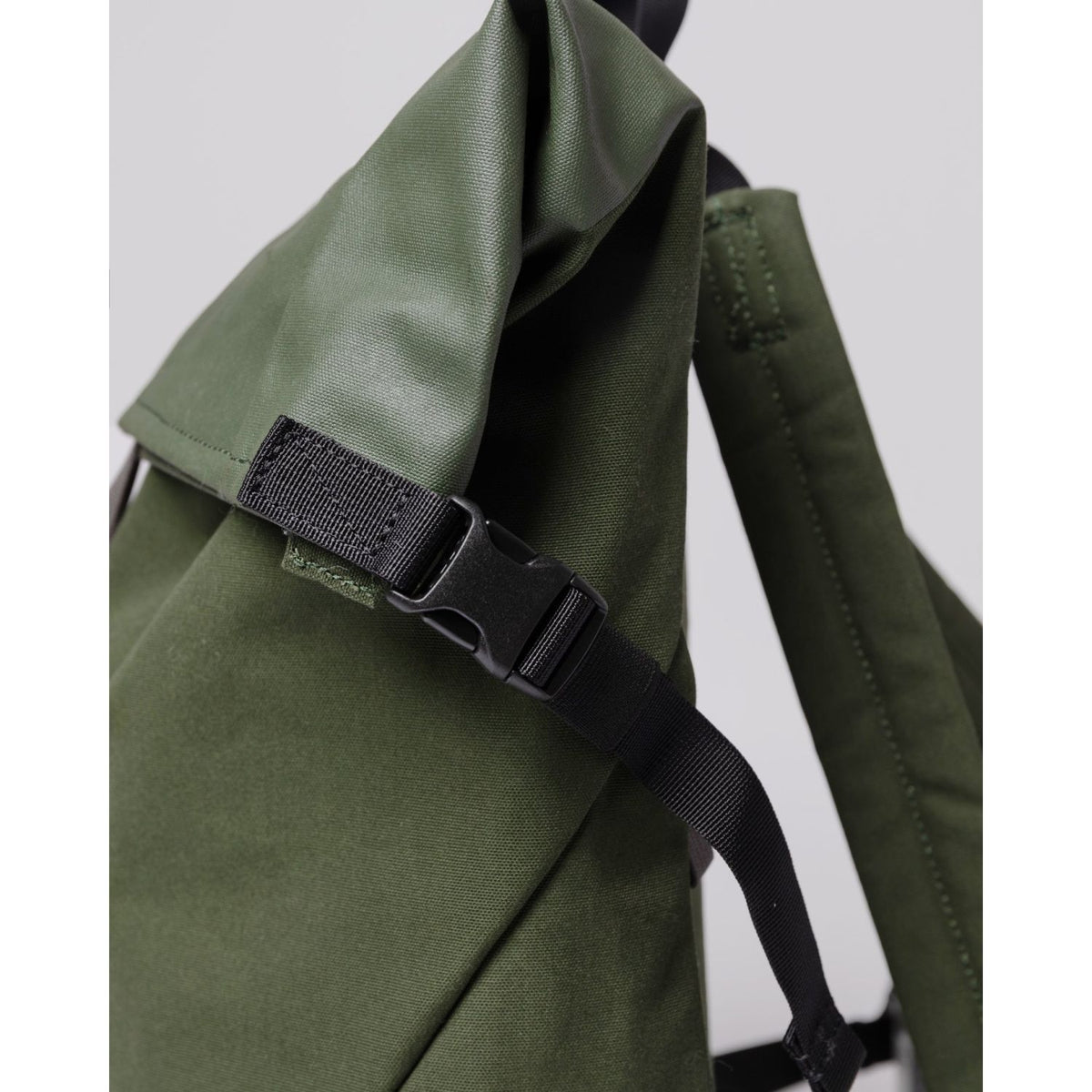 Sandqvist Alfred Backpack - Dawn Green – The Planet Traveller